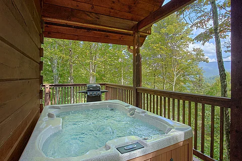 "Moonlight Magic" 2 Bedroom Cabin Rental with Hot Tub Near Pigeon Forge